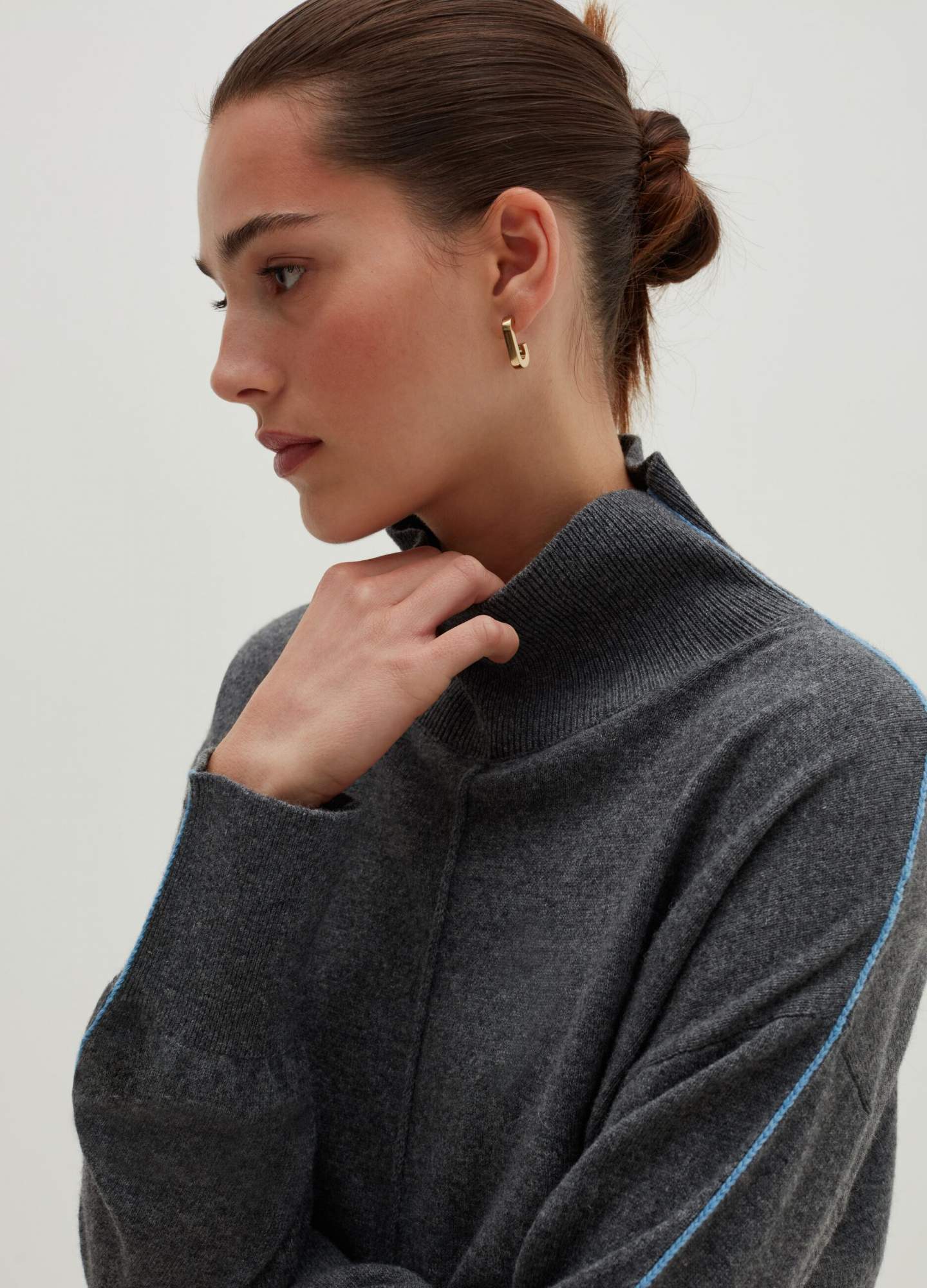 Свитер женский Stefanel 3548001 серый, L - купить в Москве, цены на ...