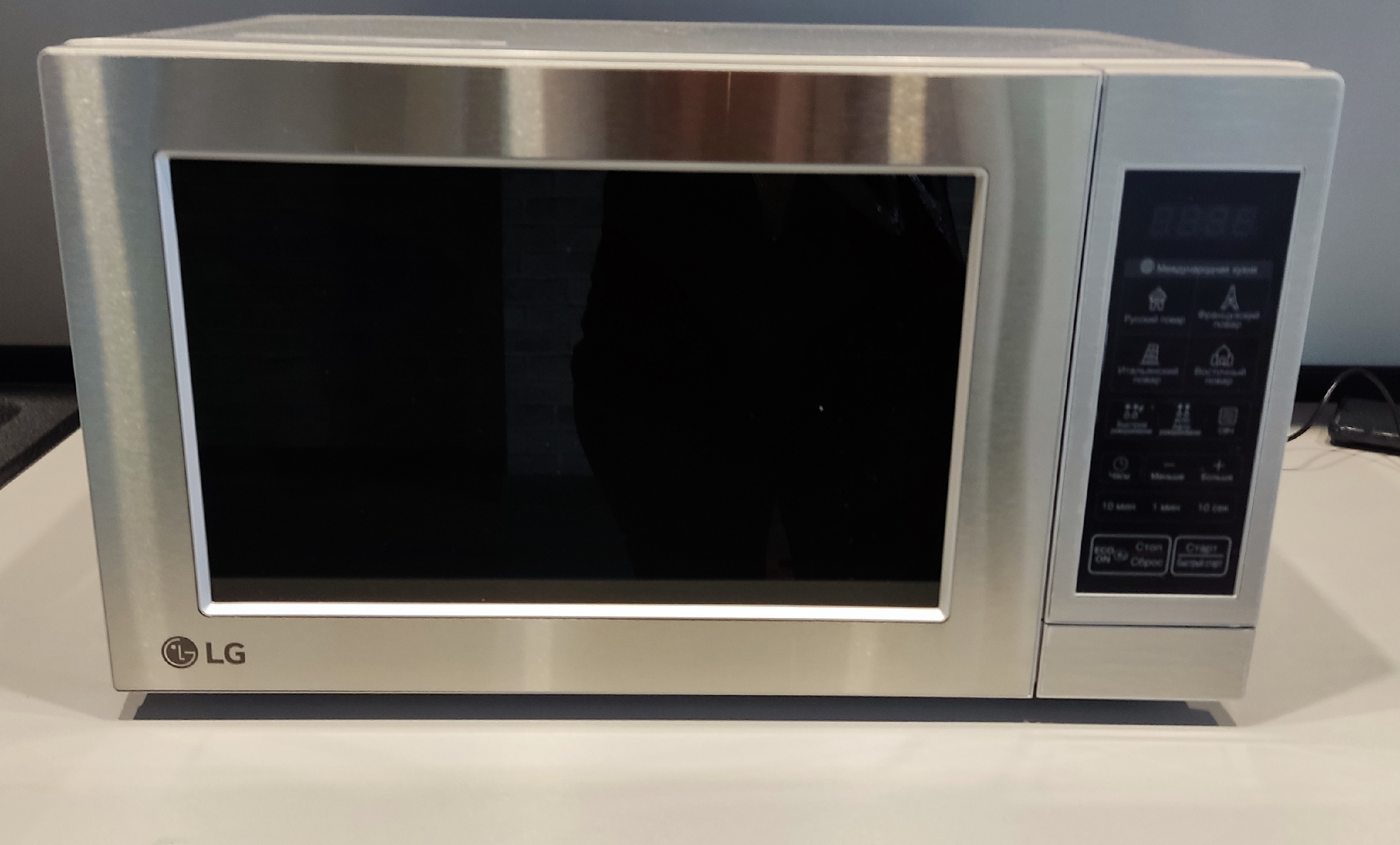 Микроволновая печь соло LG MS2044V silver - купить в Москве, цены на Мегамаркет