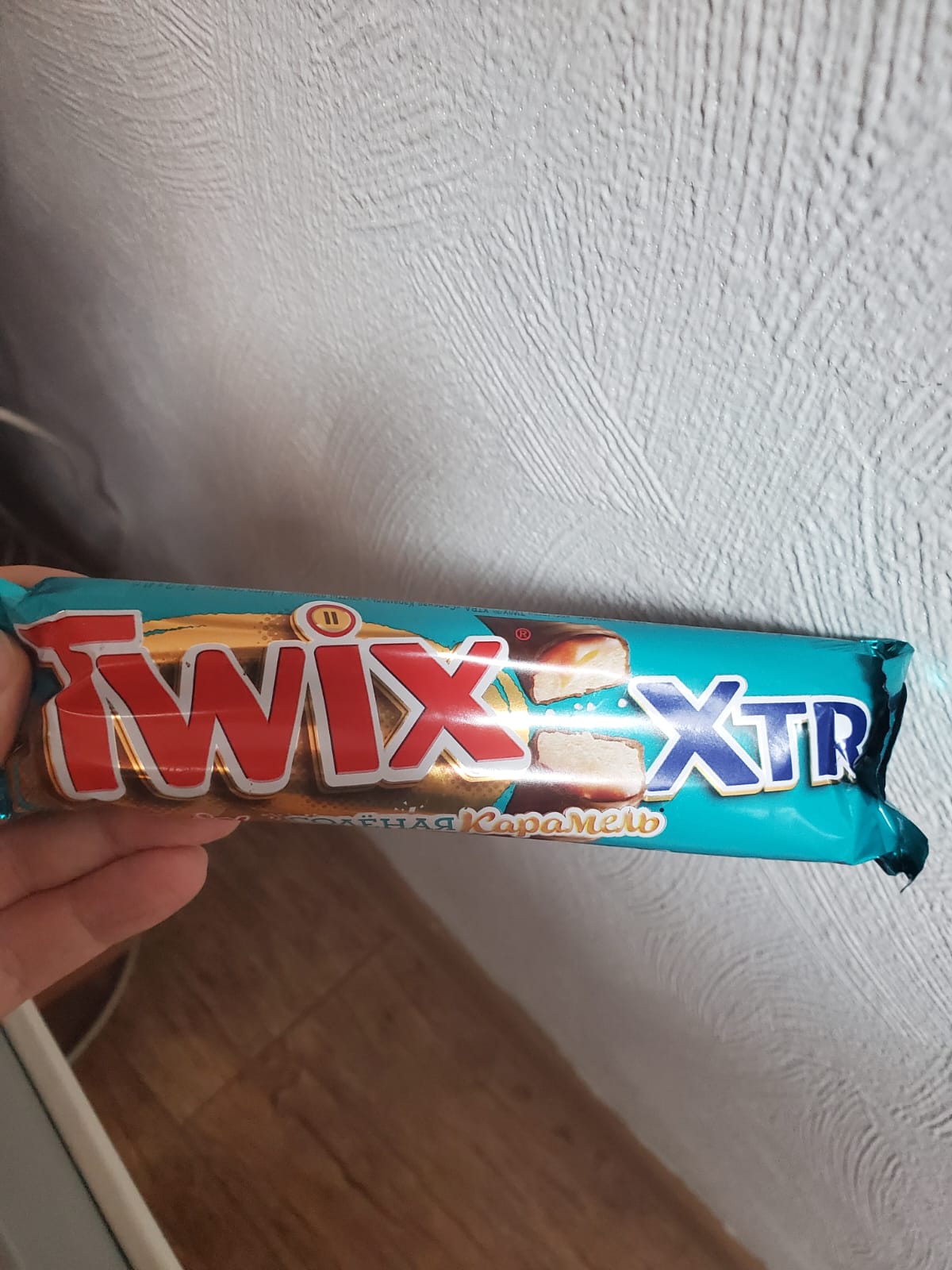 Купить батончик Twix Extra шоколадный Соленая карамель 82 г, цены на Мегамаркет | Артикул ...