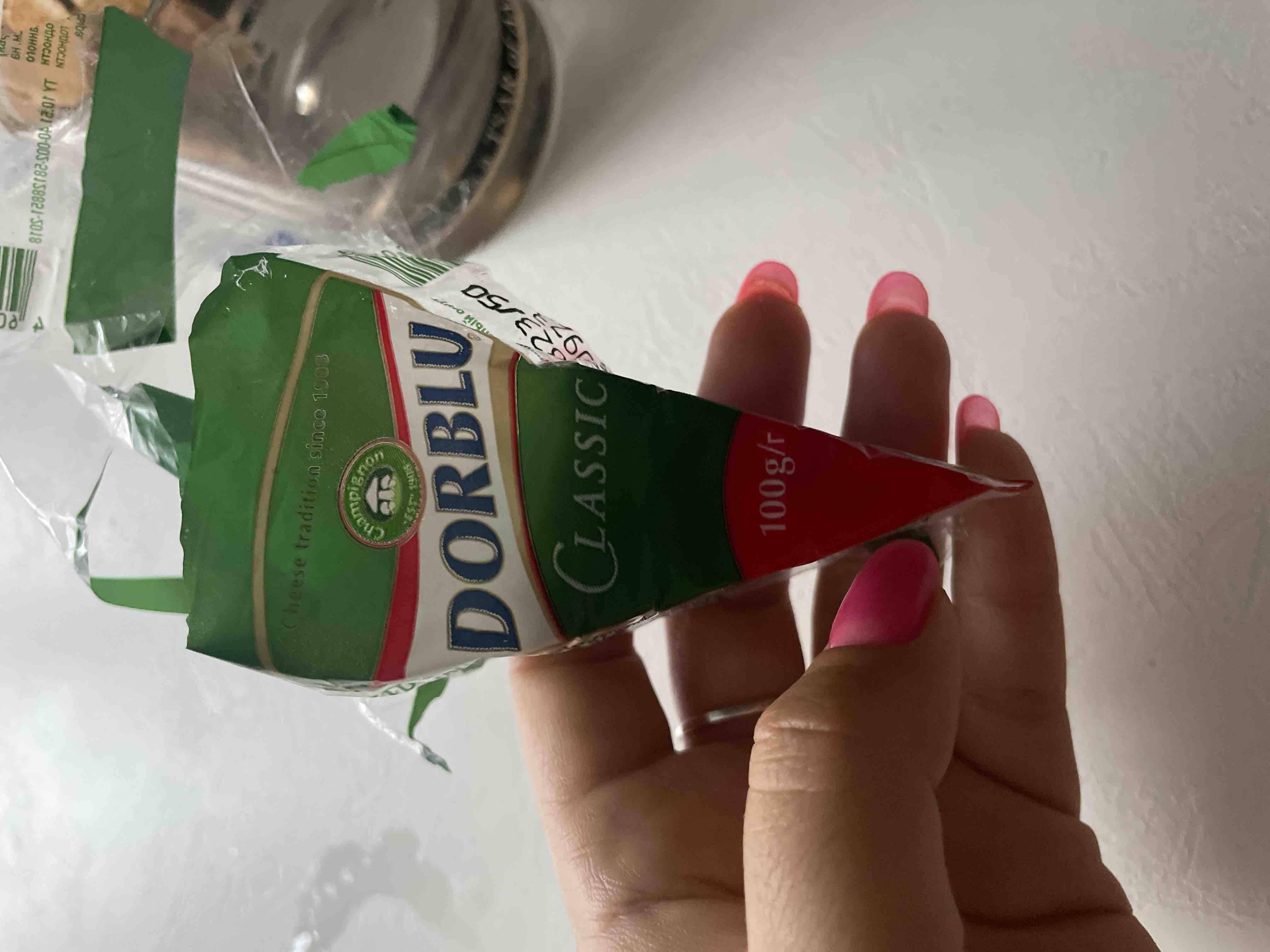 Купить сыр Dorblu Classic с голубой плесенью 50%, 100 г БЗМЖ, цены на ...