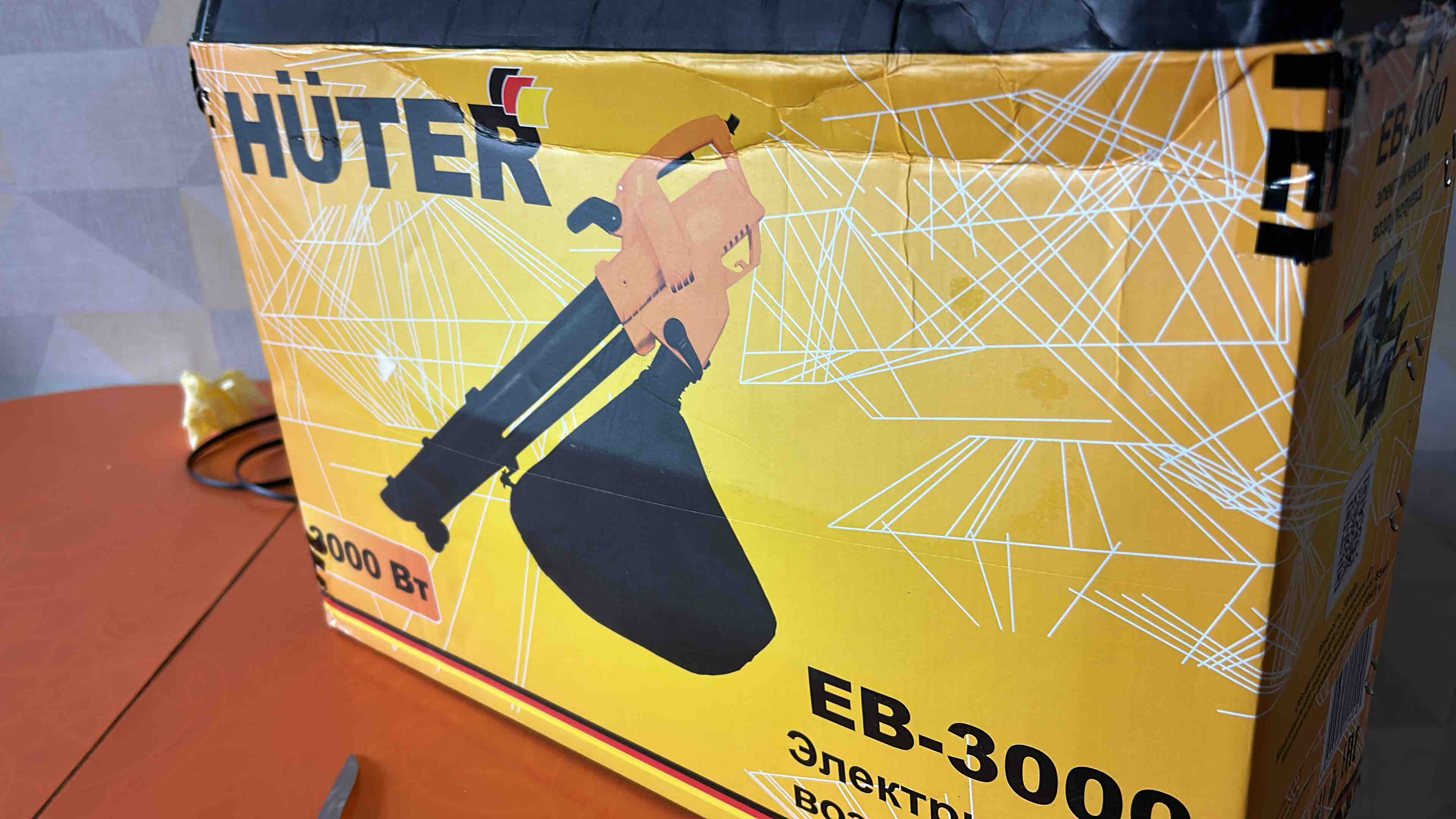 Воздуходувка электрическая Huter EB-3000 70/13/38 3000 Вт - купить в Москве, цены на Мегамаркет ...