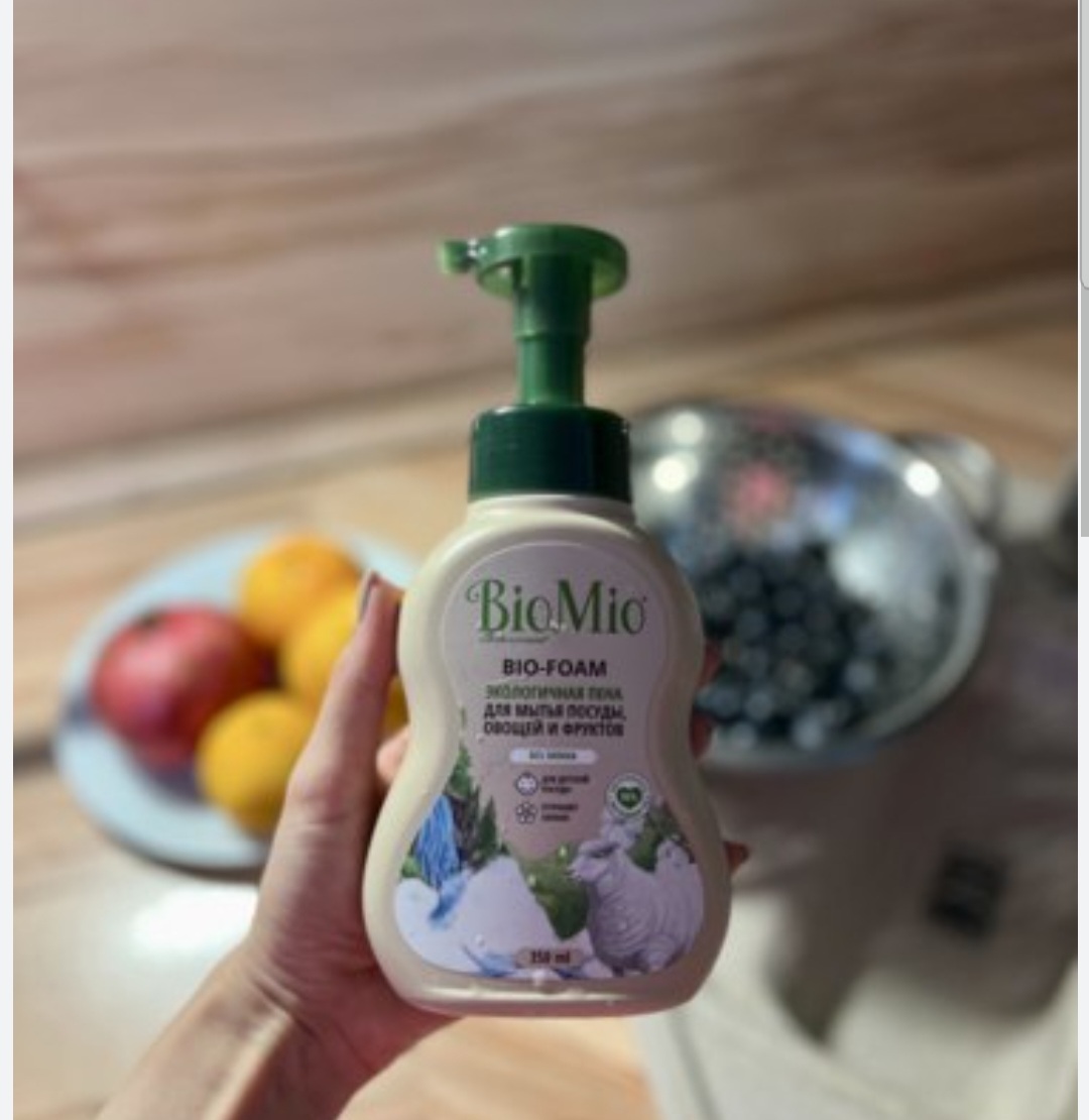 Средство для мытья посуды BioMio с эфирным маслом мандарина 450 мл - отзывы покупателей на ...
